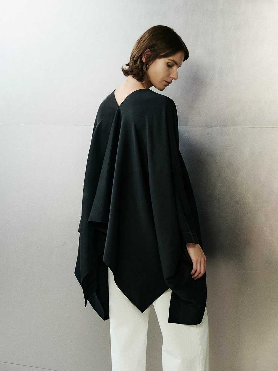 Silk-Wool Crepe Cape – Airy Drape, Refined Minimal Oversized Form ...